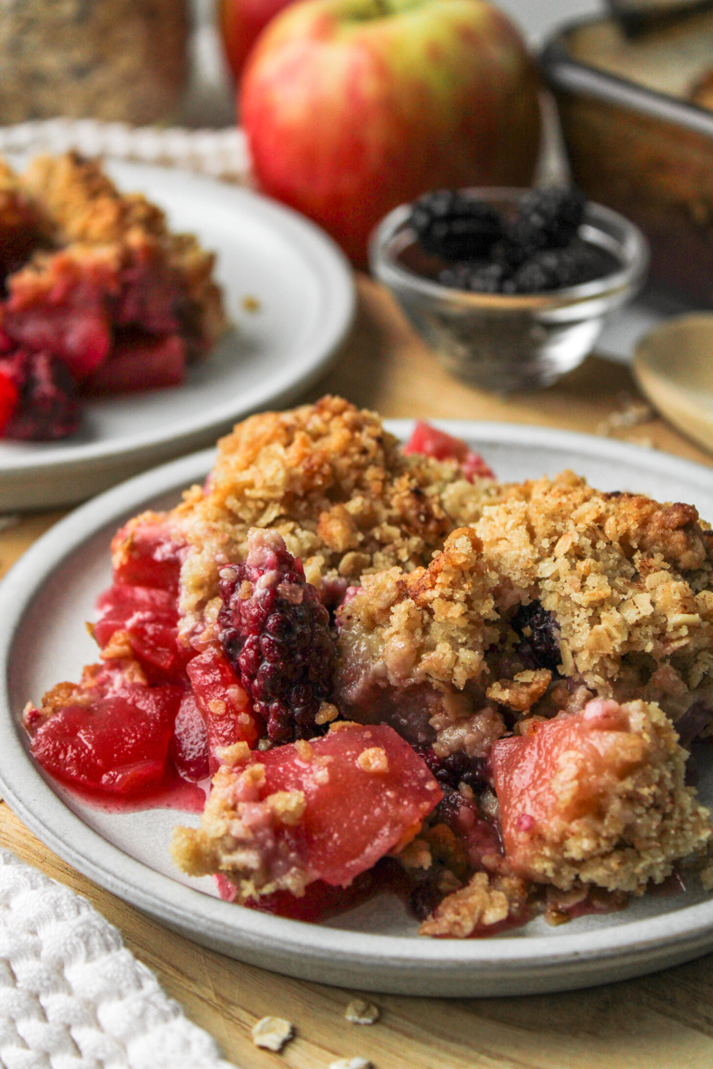 Apple and Blackberry Crumble | All Nutrition